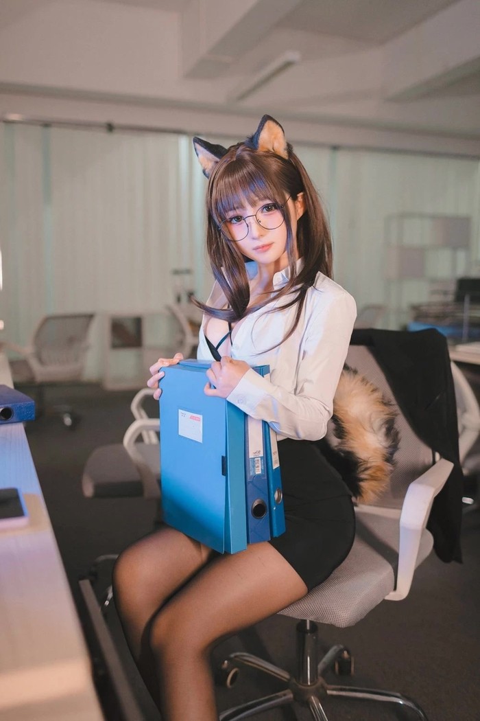 Ngắm cô nàng Sakurai Nene và bộ cosplay Shiba Inu phiên bản xịt máu mũi ...